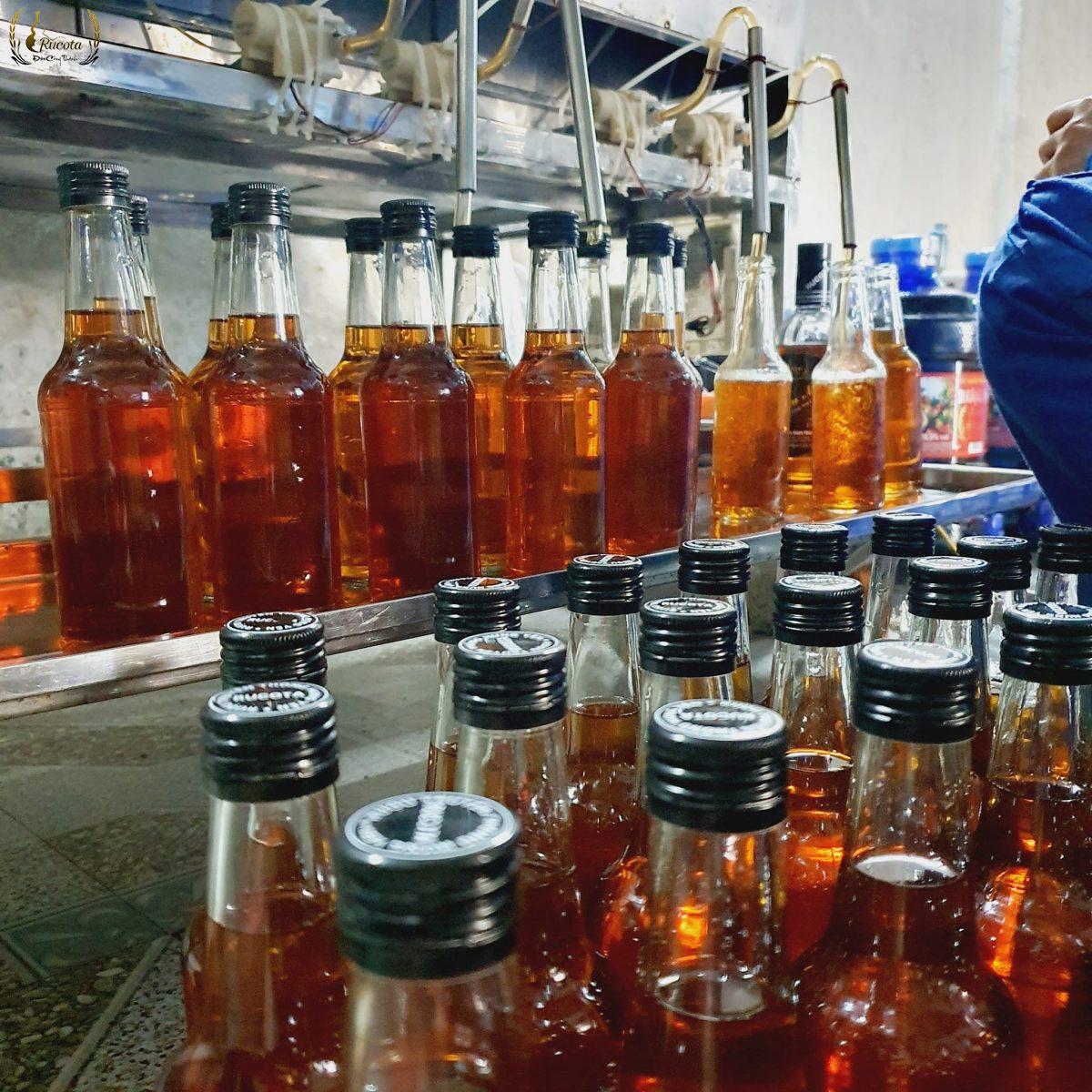 Giá rượu táo mèo đóng chai 500ml là bao nhiêu? Rượu Rucota Đào Công Thành